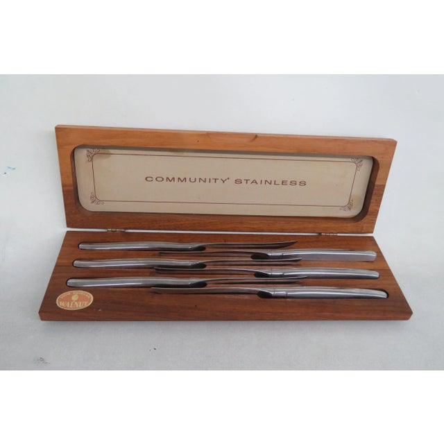Oneida Frostfire Community Stainless Serrated Steak Knife Set Walnut ...