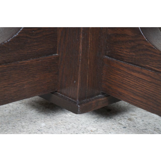 Late 19th Century Antique Mission Style Round Extendable Oak Pedestal ...