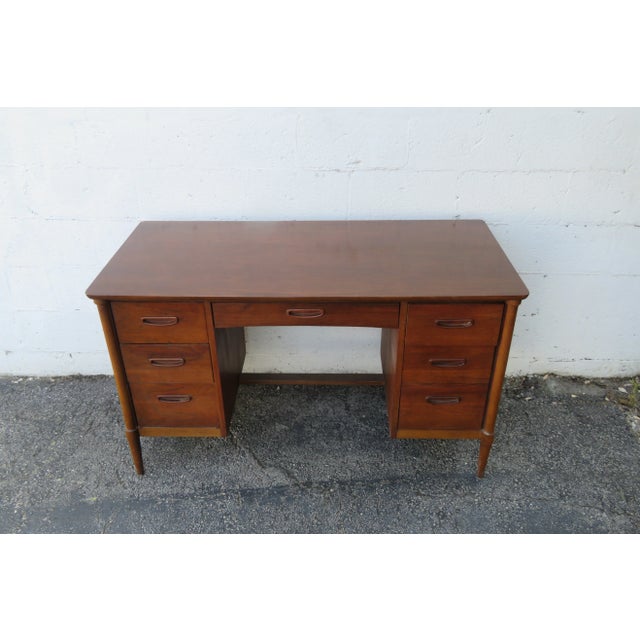 Lane Mid Century Modern Writing Computer Office Desk | Chairish