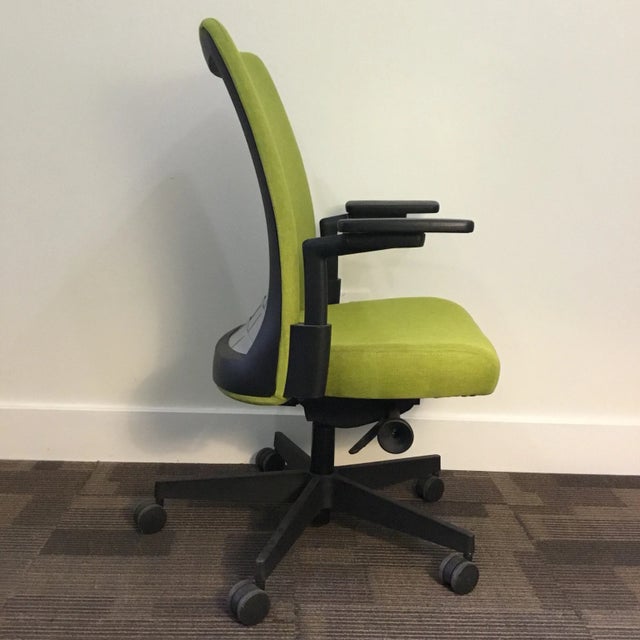 Knoll Remix Modern Office Chair - Green | Chairish