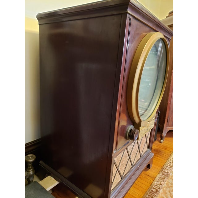 Vintage Mid Century Zenith Round Screen Tv | Chairish