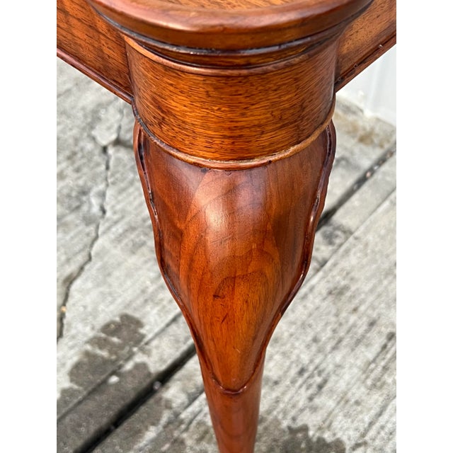Vintage Carved Mahogany Queen Anne Side Table | Chairish