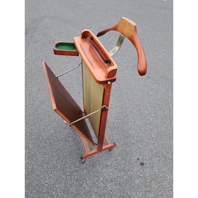 Mid 20th Century Mid Century Italian Fratelli Reguitti Clothes Valet ...