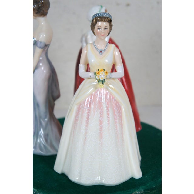 1990s Royal Doulton Centerpiece Figurines in Bell Jar Queen Elizabeth ...