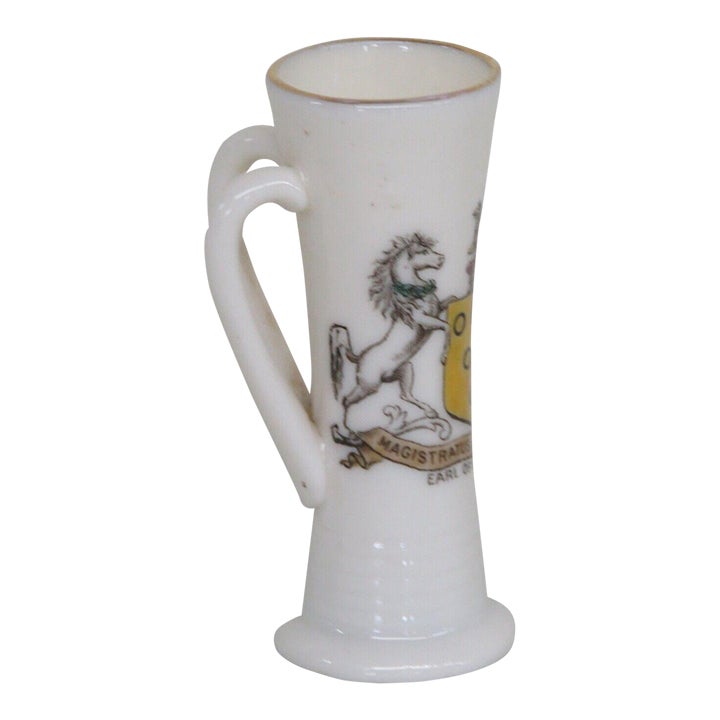 Wh Goss England Porcelain Earl of Lonsdale Crest Mini Model of Ancient ...