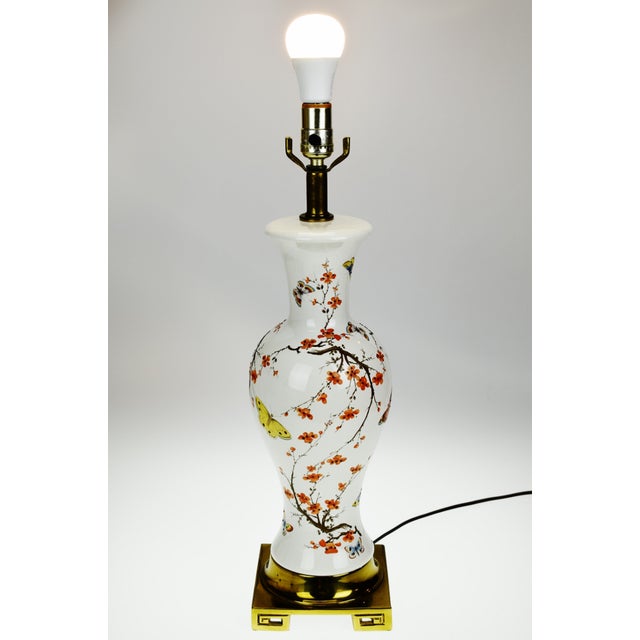 Vintage Asian Style Ceramic Table Lamp With Hand-Painted Embellishments ...