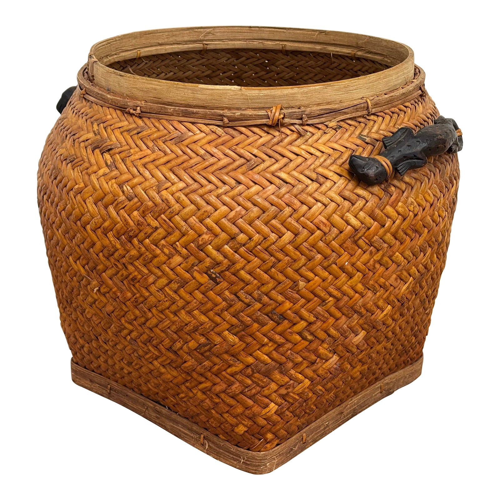 Large Vintage Herringbone Rattan Basket Feat. Lizard Motif Handles ...