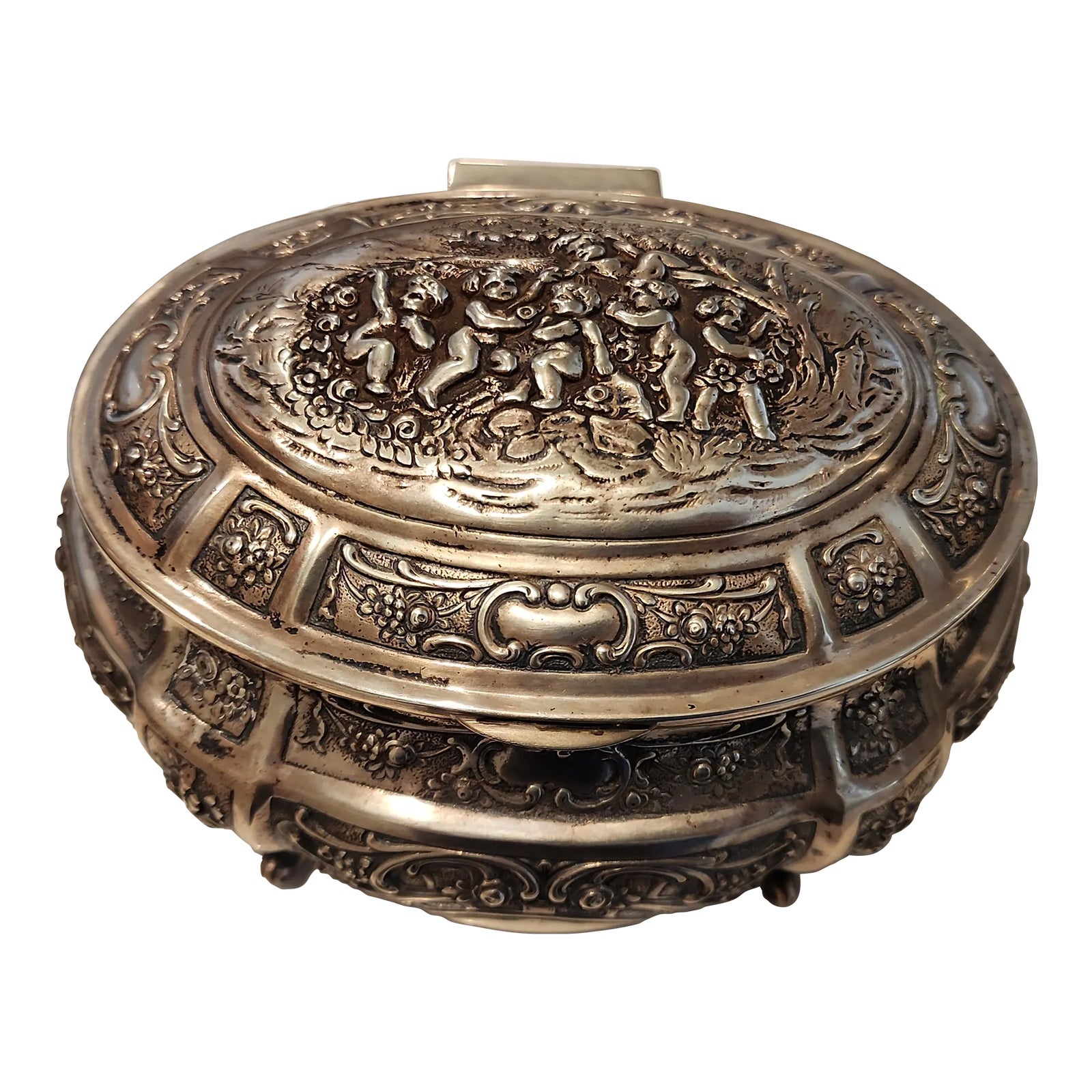 1920s Sterling Silver Hand Chased Cherub Designs Jewery / Etrog Box ...