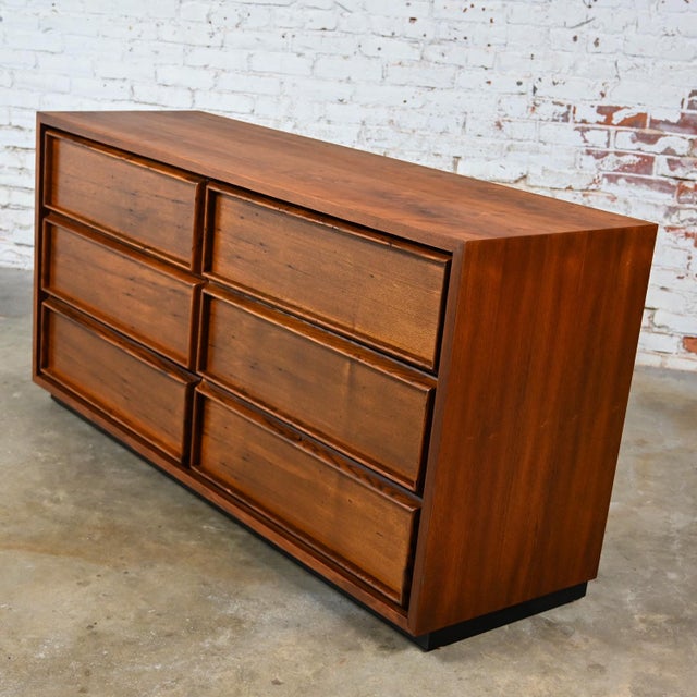 Mid Century Modern 6 Drawer Dresser by Dillingham Walnut & Pecky ...