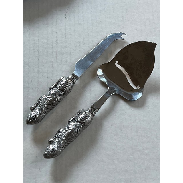 Vintage Arthur Court Cast Aluminum Repousse Round Rabbits Bunnies ...