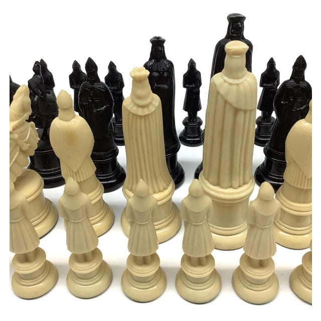 Vintage Bakelite Full Set Kingsway Chess Set | Chairish