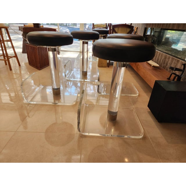 1980s Set of 4 Mid Century Modern Lucite Bar Stools | Chairish