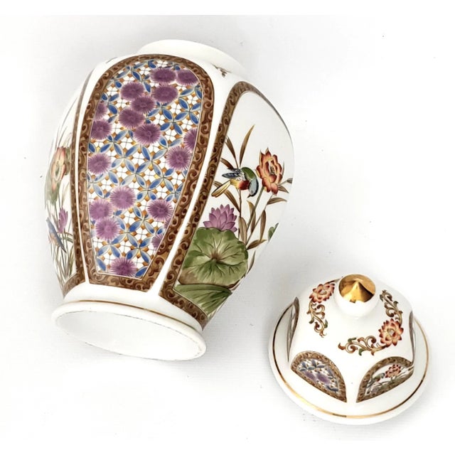 Small Vintage Japanese Porcelain Ginger Jar With a Pair of Birds and ...