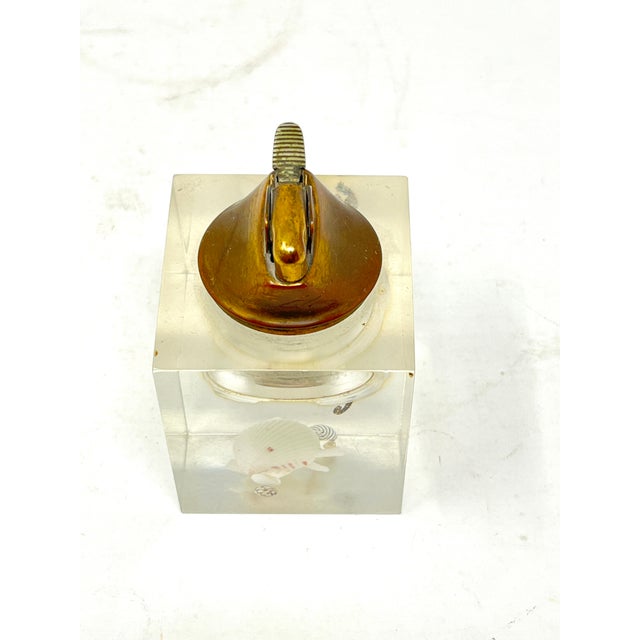 Mid-Century Modern Lighter in Cuboid Lucite Base | Chairish