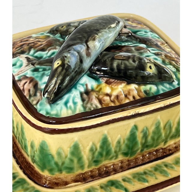 Antique 19th Century English Majolica Hand-Painted Yellow Sardine Box W ...