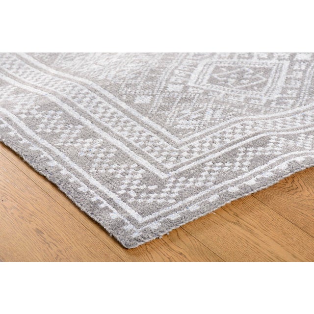 Stark Studio Rugs Contemporary Piper Silver Wool Rug - 10′ × 14′1 ...