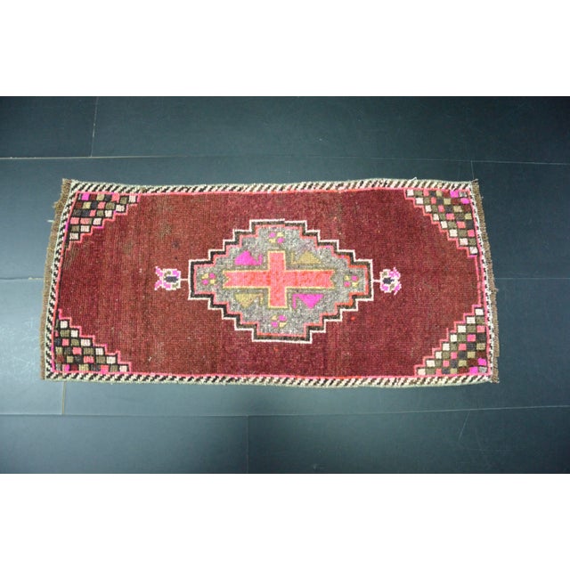 1960s Vintage Wool Rug | Chairish