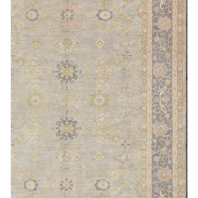 Modern Tabriz Design Fine Rug in Muted Gray Blue Background, Medium ...