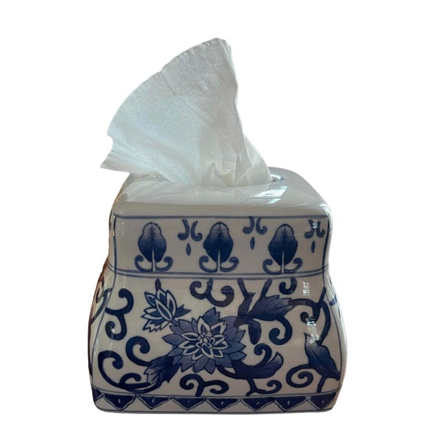 Late 20th Century Porcelain Chinoiserie Blue and White Tissue Box ...
