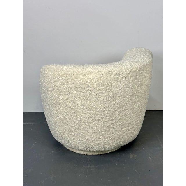 Mid-Century Modern Nautilus Style Swivel Chairs, Kidney-Shape, White ...