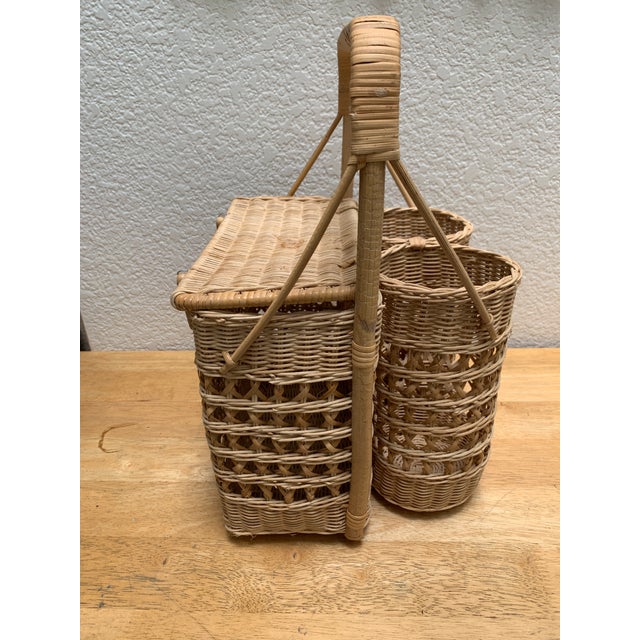 Charming Vintage Picnic or Concert Basket | Chairish
