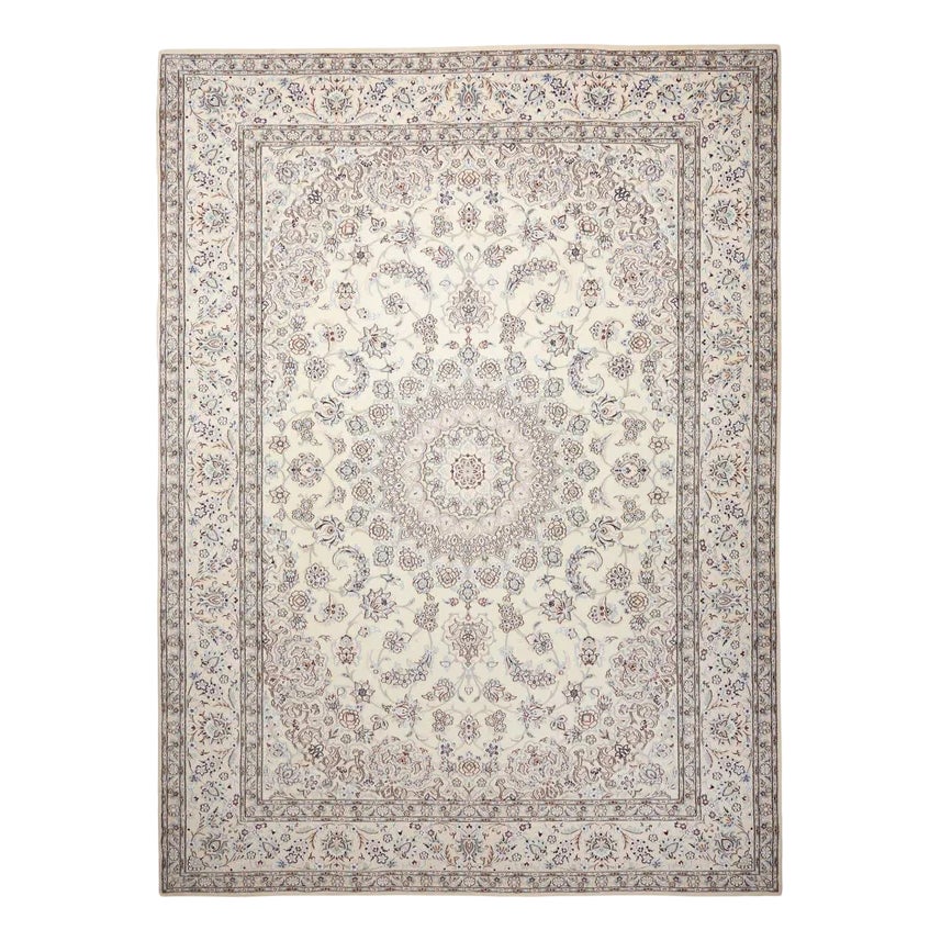 Nain Floral Pattern Rug | Chairish