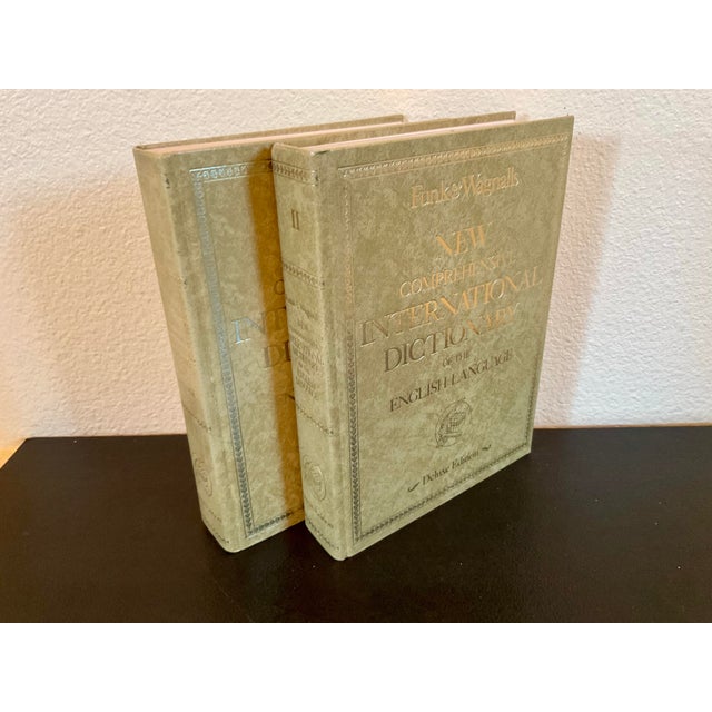 Funke Wagnalls New Comprehensive Internal Dictionary of the English ...