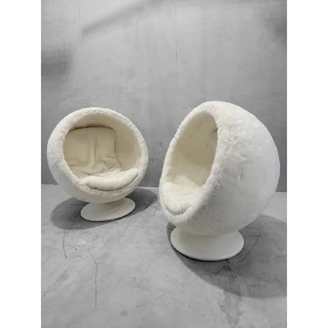Modern Atomic Space Age Style Orbit Swivel Pod Lounge Chairs by Rh Teen ...