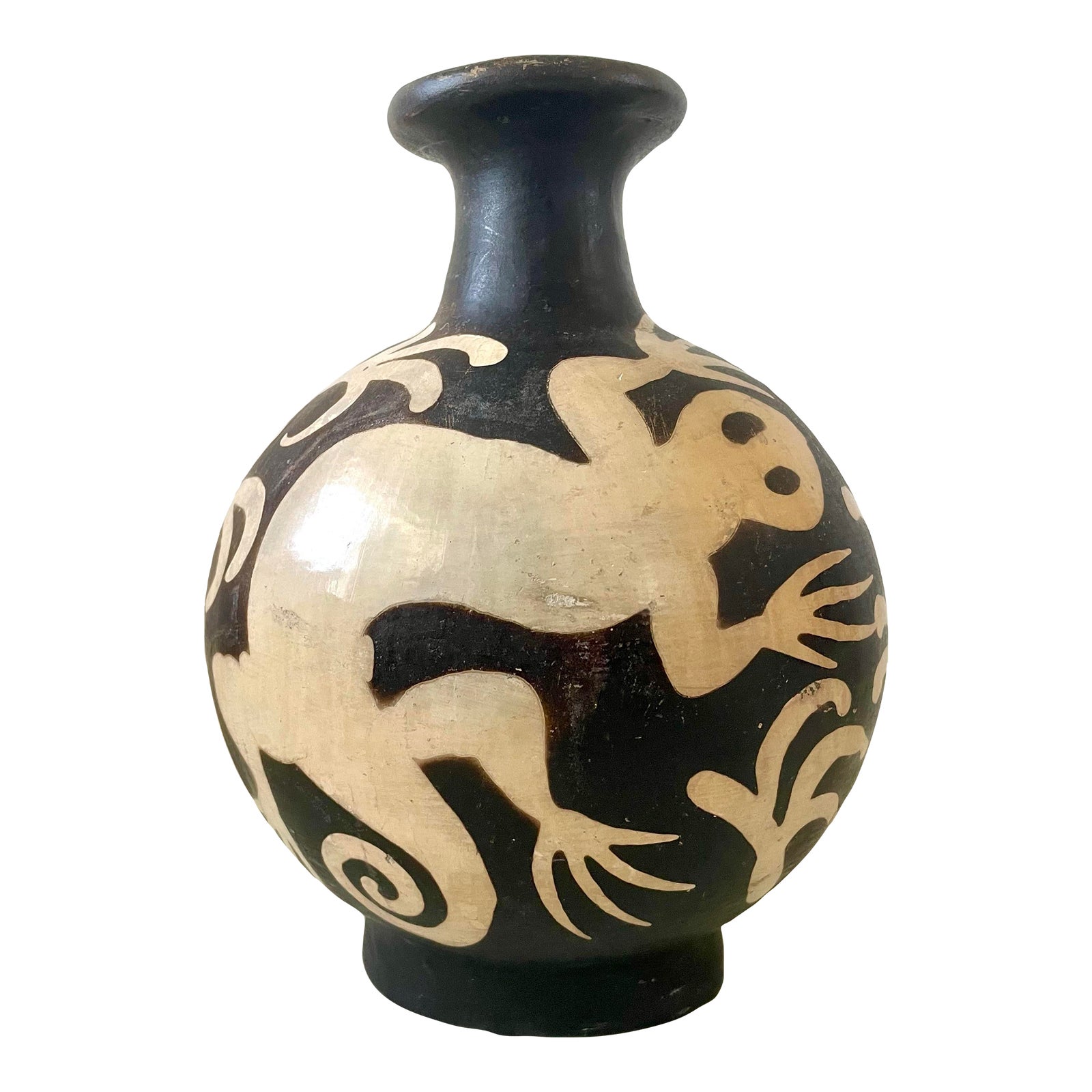 Vintage Mexican Pottery Vase With Lizard Motif | Chairish