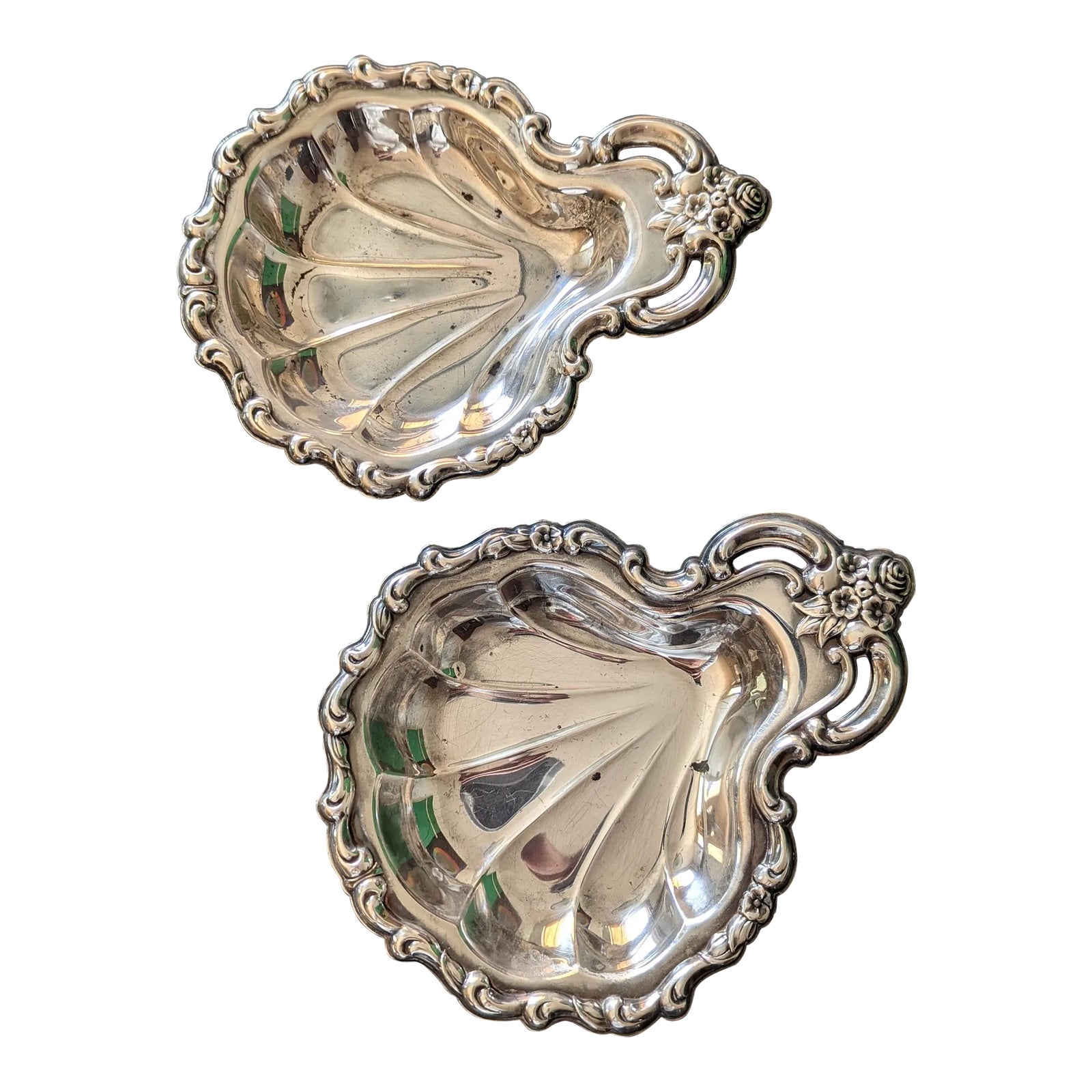 Pair of Mid 20th Century Countess Shell Shaped Serving Plates | Chairish