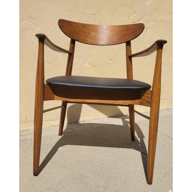 1960s Stanley Distinctive Mid Century Danish Accent Arm Chair | Chairish