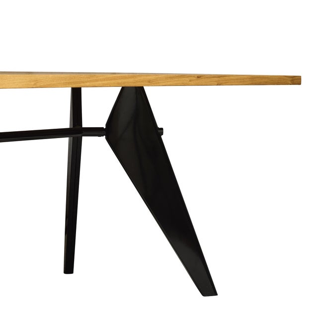 Vitra Em Table in Solid Natural Oak and Deep Black by Jean Prouvé ...