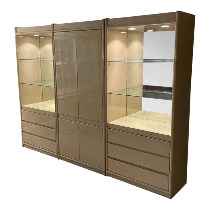 Drexel Heritage Lighted Display and Media Cabinet | Chairish