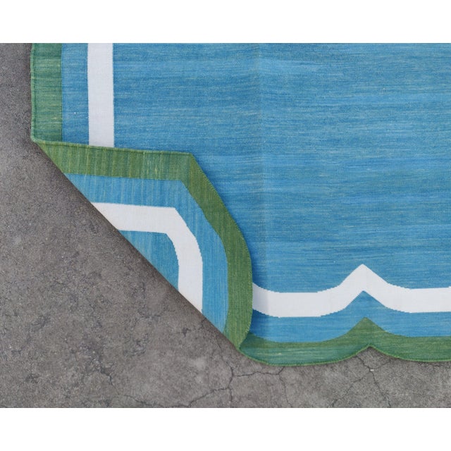 Handmade Cotton Vegetable Dyed Scalloped Edge Rug Teal Blue With Cream ...
