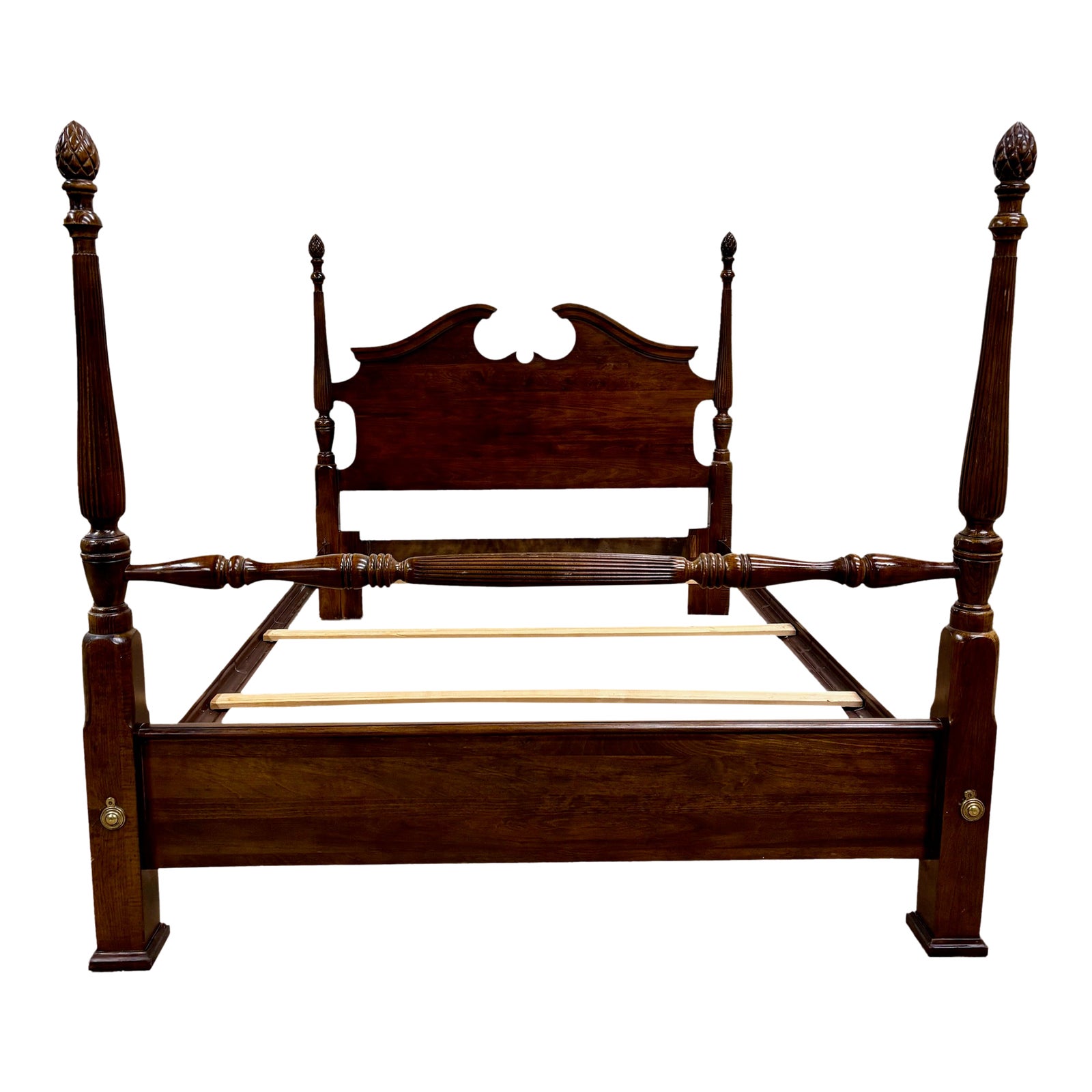 Vintage Kincaid Furniture Queen or Full Size Convertible Carved Four ...