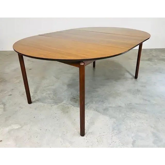 Round Extendable Walnut Dining Table by Greta Grossman for Glenn of ...