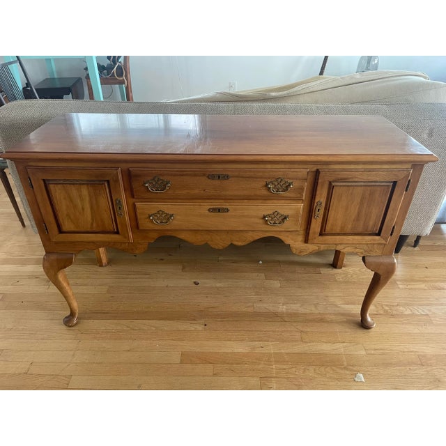 1950s Vintage Statton Queen Ann Style Sideboard Buffet | Chairish