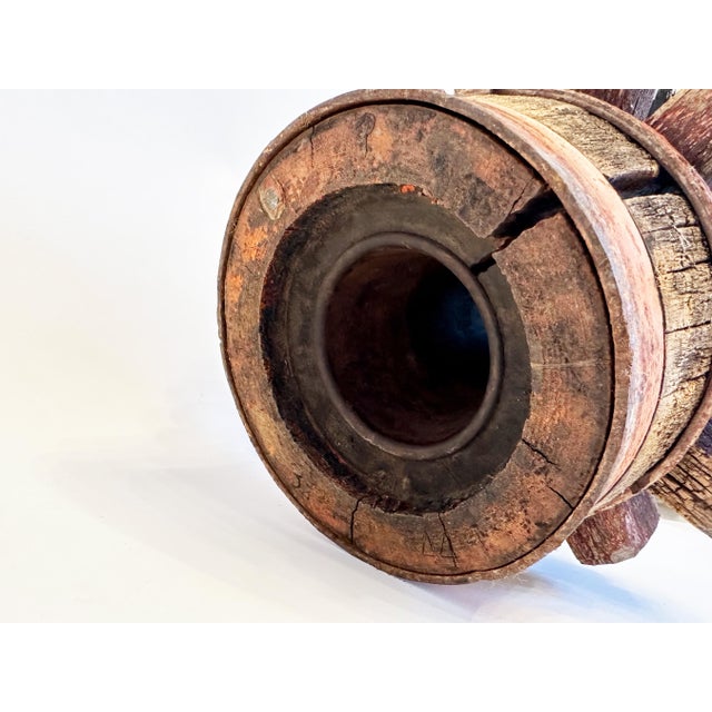 Antique Wagon Wheel Hub Primitive Décor | Chairish