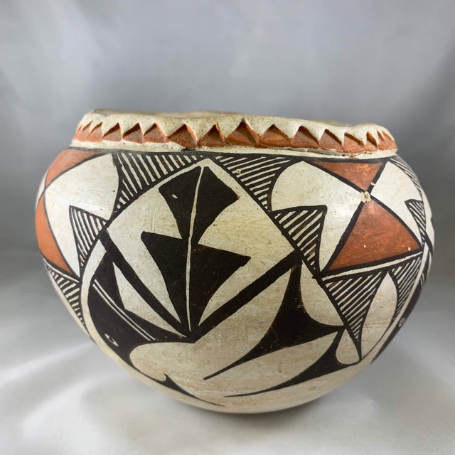 Mid 20th Century Southwestern Pueblo Acoma Style Olla Polychrome ...