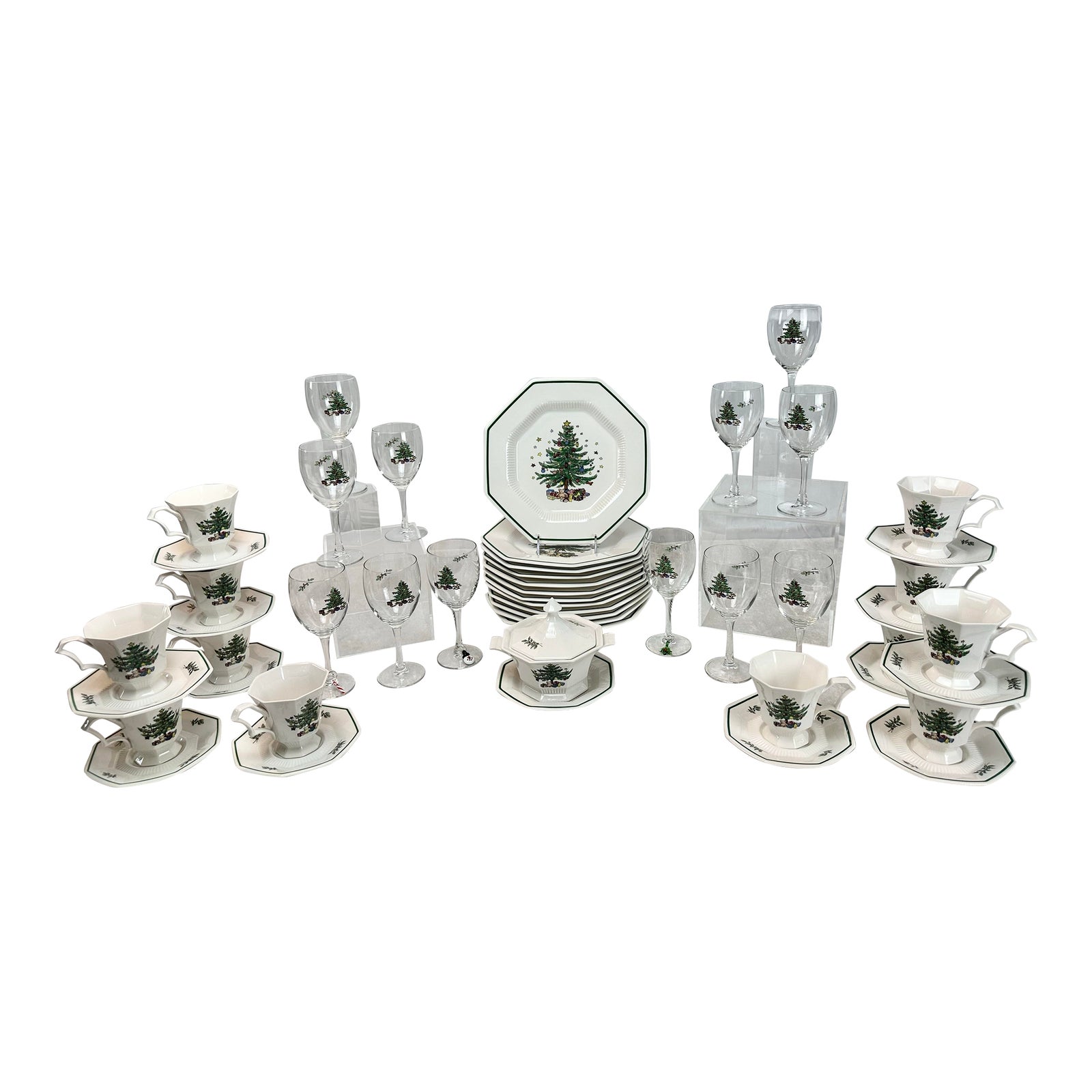 Christmastime Holiday Dinnerware Set by Nikko, Service for 12, Plates ...