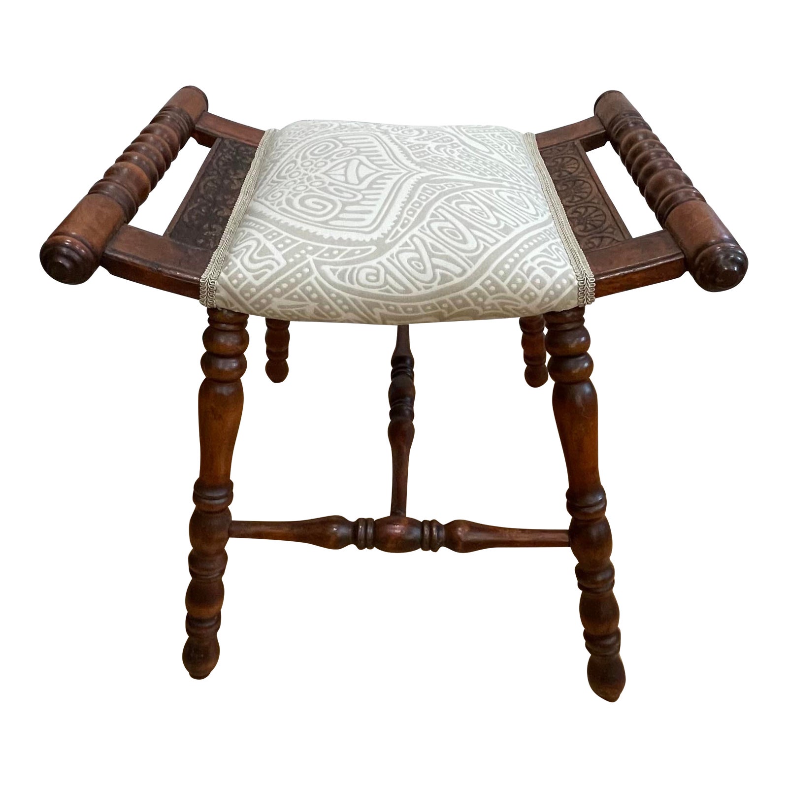 Early 20th Century Traditional Victorian Spooled Footstool With ...