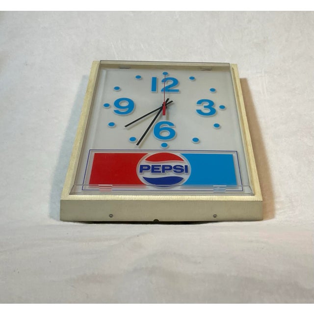 Vintage Lighted 1970s Pepsi Electric Sign Advertisement Wall Clock ...