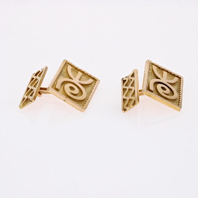 French 1970s 18 Karat Yellow Gold Retro Cufflinks - 2 Pieces | Chairish