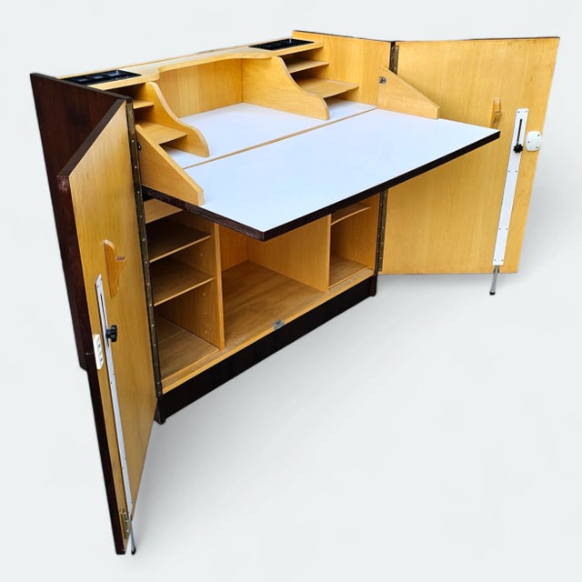 Magic box desk store