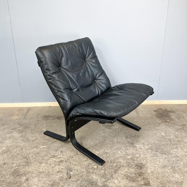 Siesta Chair in Leather and Bent Beechwood by Ingmar Relling for ...