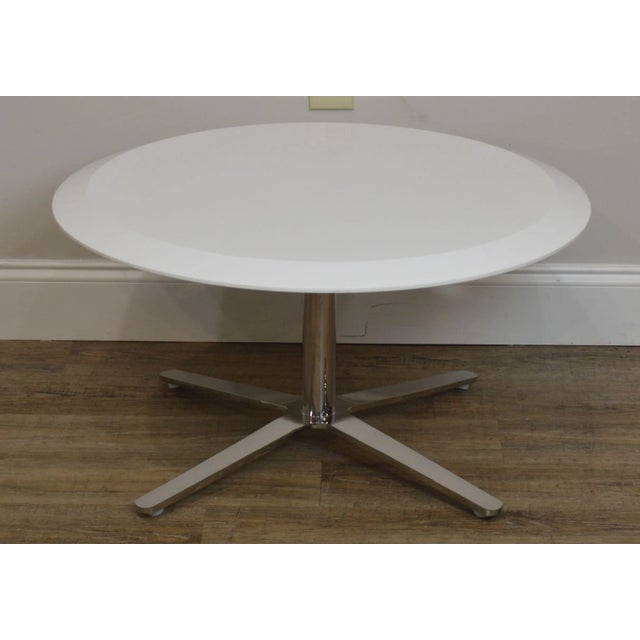 Cumberland Mid-Century Modern Style Chrome Pedestal Base Round White ...