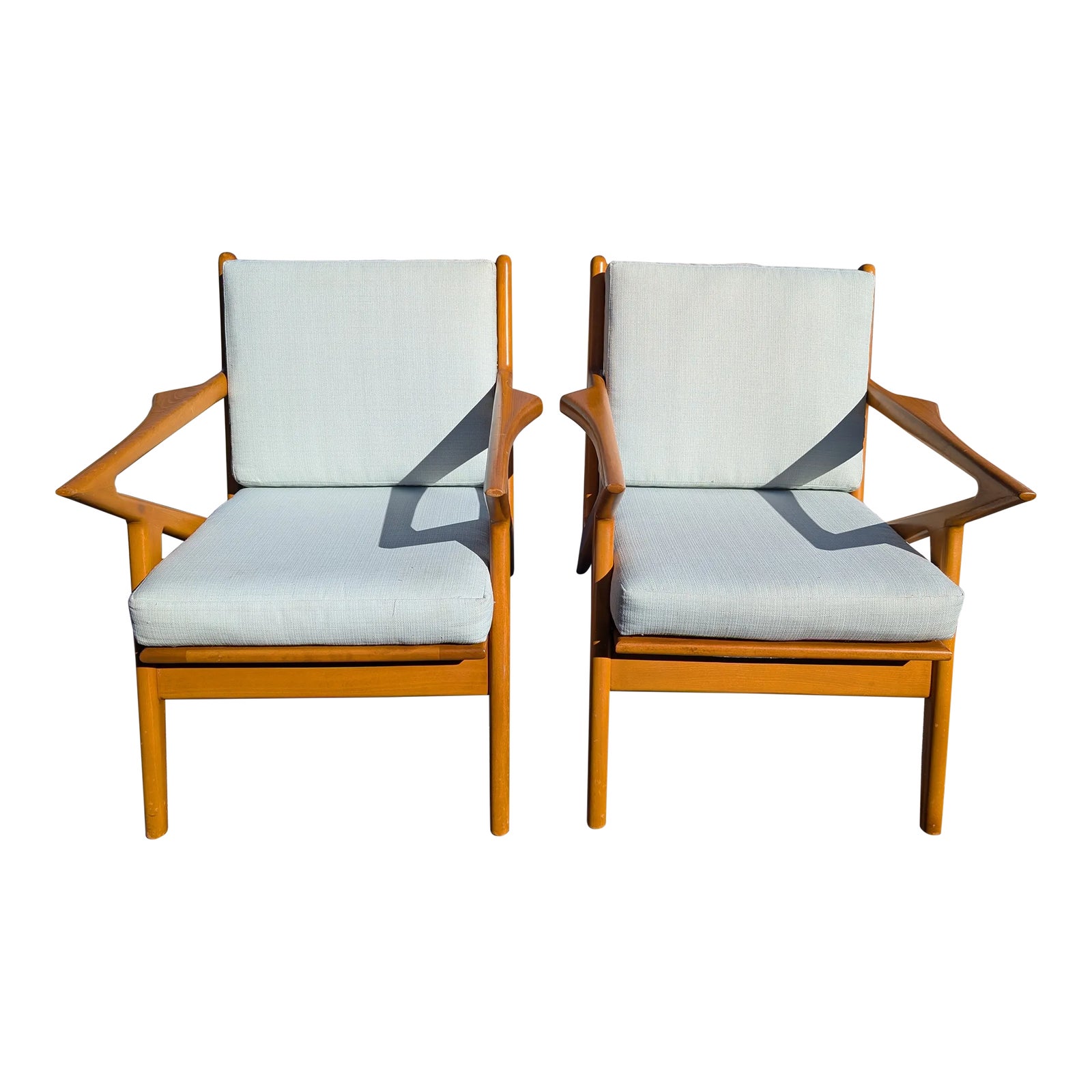Contemporary Mid Century Style Z Chairs - a Pair | Chairish