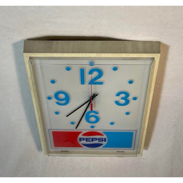 Vintage Lighted 1970s Pepsi Electric Sign Advertisement Wall Clock ...