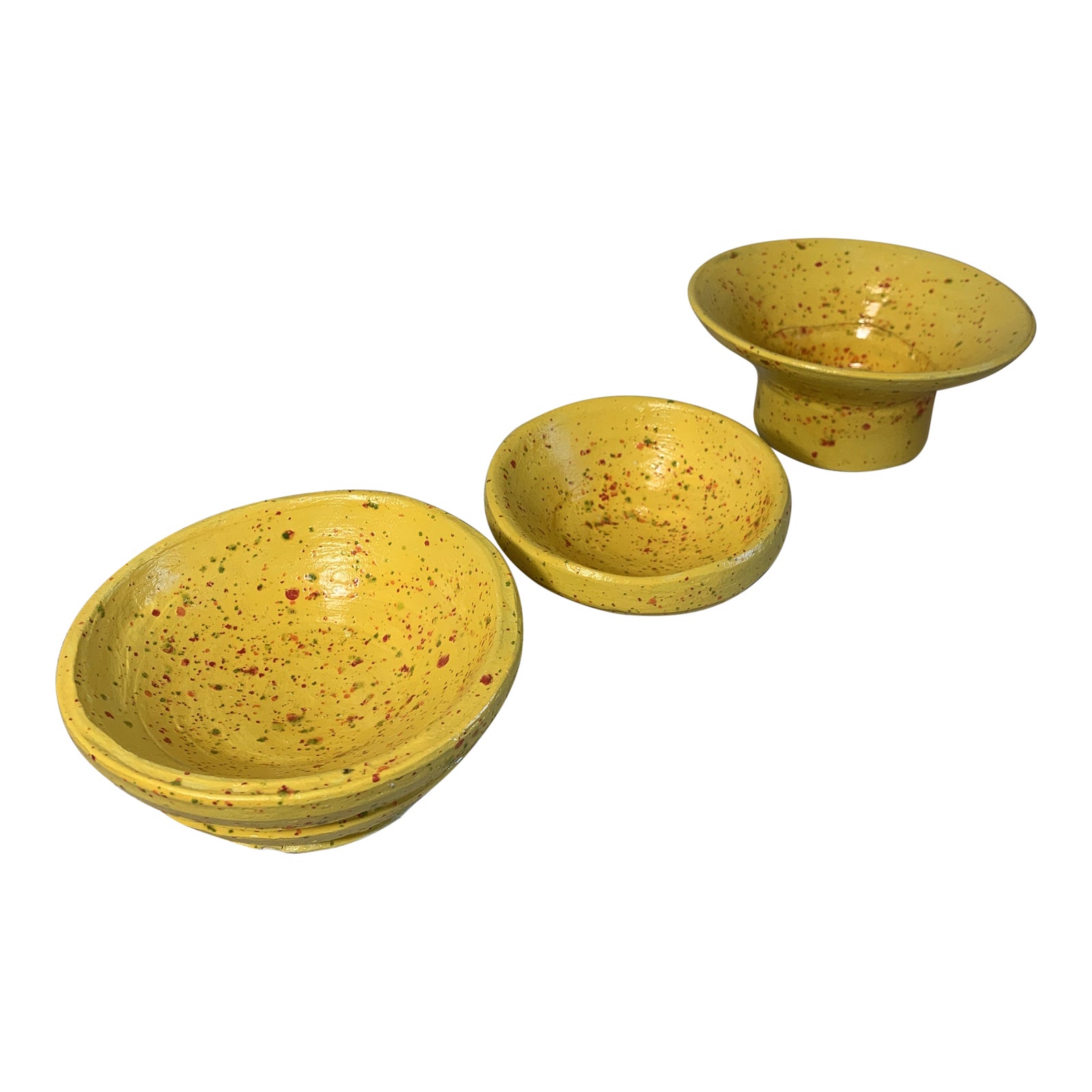 Mid 20th Century Speckled Yellow Pottery Bowls, Set of 3 | Chairish