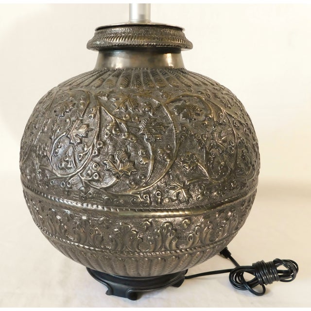 Ornate Vintage Chinese Round Brass Floral Embossed Table Lamp Wood Base ...